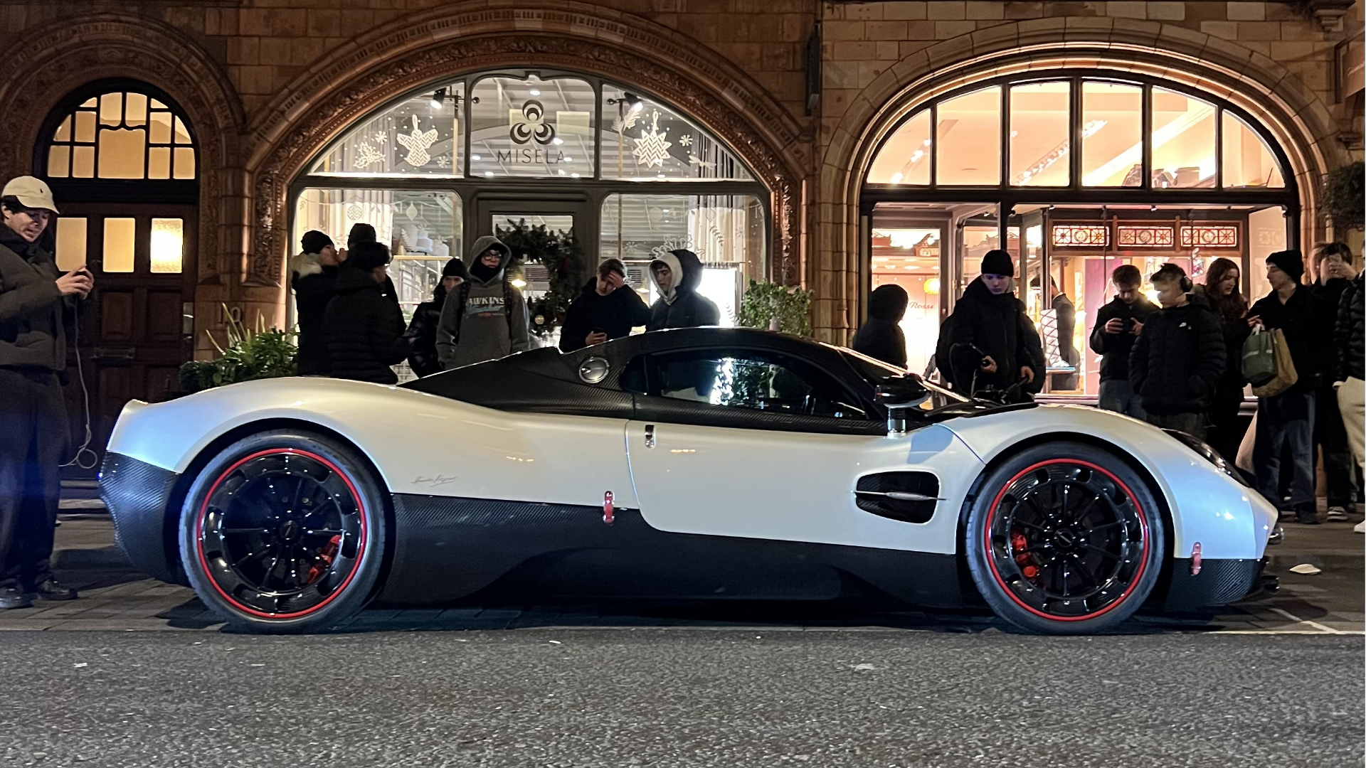 Best places to car spot in the UK | Aperta Events News